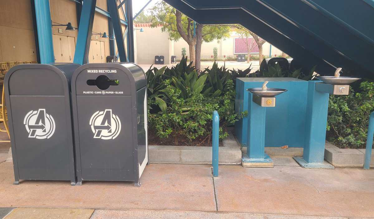 Disneyland Water Refill Stations: Locations and Tips - Disney Dooney ...
